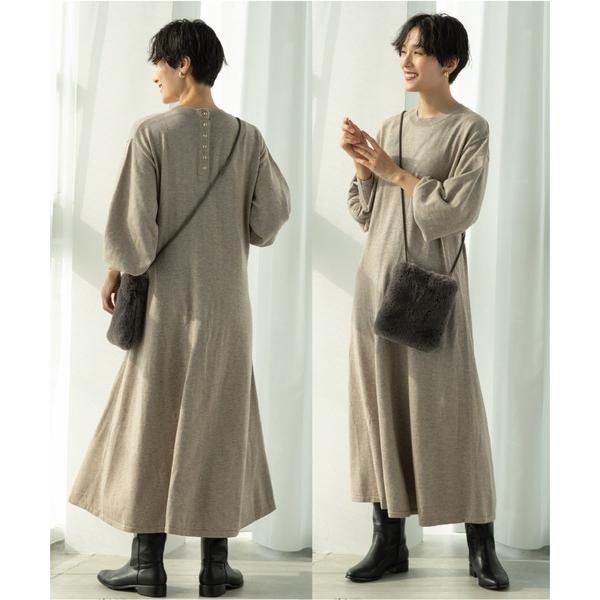 参考価格：8，250円発売時期：2023年11月コンディション：A（使用感なし）数回使用した程度で使用感が感じられないアイテム参考商品名：◆バックディテールロングニットワンピース【洗える】参考品番：F37-57012-2023-02【商品に...