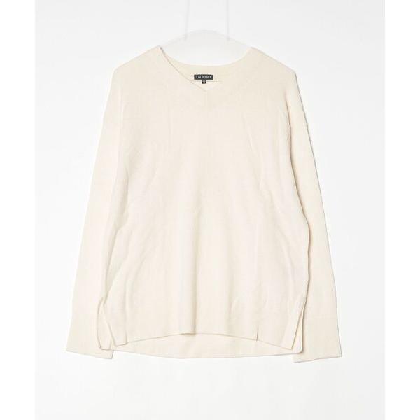 『タイムセール実施中』参考価格：15，950円発売時期：2024年12月コンディション：C（やや使用感あり）使用感があり、やや気になる傷や汚れがあるアイテム前身頃：型崩れ全体的：毛玉参考商品名：【カシミヤ混】Vネックコクーンシルエットニット...