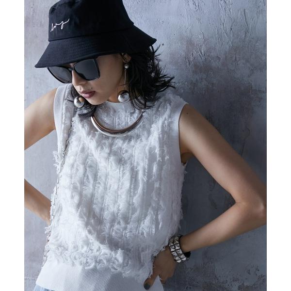 『セール実施中』参考価格：6，590円発売時期：2024年01月コンディション：B（目立つ使用感なし）使用感が少ない、または気にならないアイテム首周り：汚れ参考商品名：＜大きいサイズ＞ 綿100％カットジャガードニットタンクトップ GEVS...