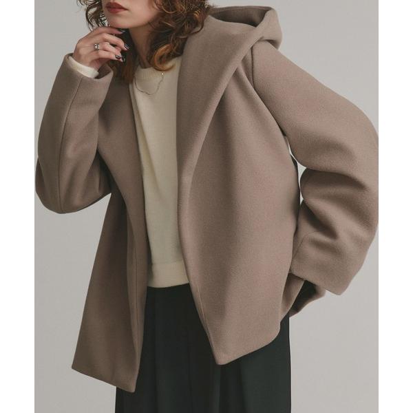 『セール実施中』参考価格：7，960円発売時期：2024年10月コンディション：B（目立つ使用感なし）使用感が少ない、または気にならないアイテム前身頃：汚れ参考商品名：フェイクウール フード付きコート ジャコット参考品番：10507004【...