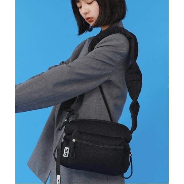 参考価格：5，500円発売時期：2025年04月コンディション：B（目立つ使用感なし）使用感が少ない、または気にならないアイテム装飾部分：汚れ参考商品名：CONTROL FREAK / CTFK（コントロールフリーク）メッシュギャザーボディ...