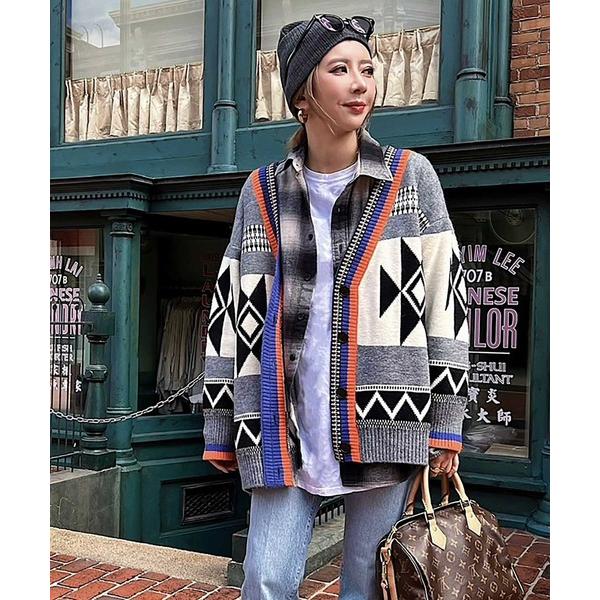 『タイムセール実施中』参考価格：17，380円発売時期：2023年10月コンディション：B（目立つ使用感なし）使用感が少ない、または気にならないアイテム後身頃・前身頃・袖口・襟周り：毛玉【商品に関する注意事項】・こちらの商品画像は、実物では...