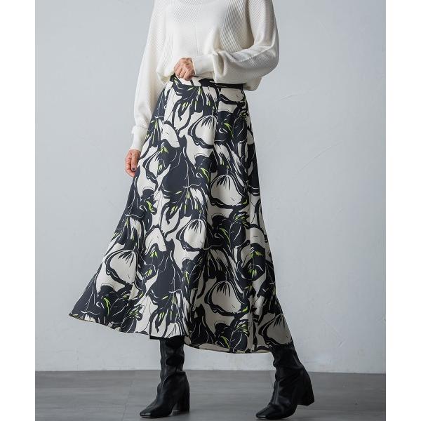 『タイムセール実施中』参考価格：23，100円発売時期：2023年08月コンディション：A（使用感なし）数回使用した程度で使用感が感じられないアイテム参考商品名：DEVEAUXプリントスカート≪洗える≫参考品番：3111-36094【商品に...