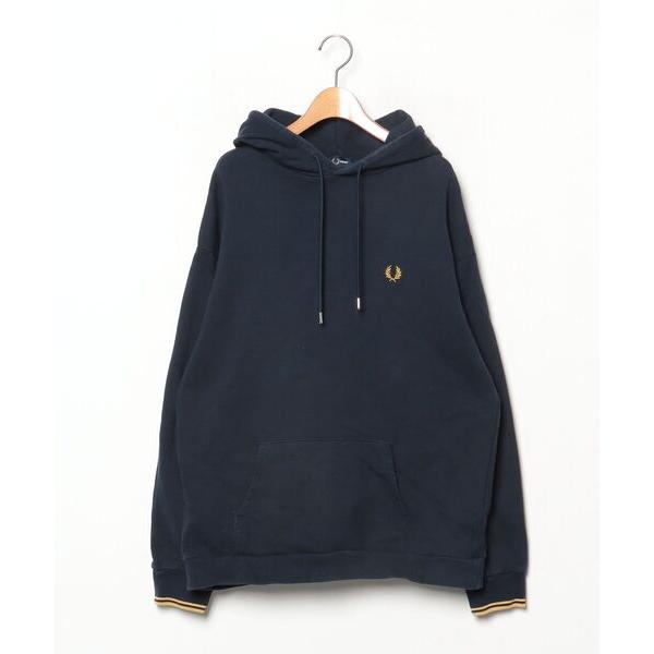 参考価格：19，800円発売時期：2024年06月コンディション：B（目立つ使用感なし）使用感が少ない、または気にならないアイテム全体的：色あせ参考商品名：[FRED PERRY/フレッドペリー] 別注 フードロゴ刺繍スウェットパーカー参考...