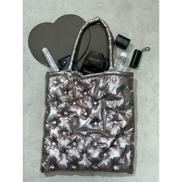 ZOZO問い合わせ番号:103548021ショップ:MURUA，ムルーアブランド:MURUA，ムルーア商品名:キルティングライクトートバッグ【推し活バッグ】カテゴリ:バッグ>トートバッグブランド品番:012621900401素材:仮）...