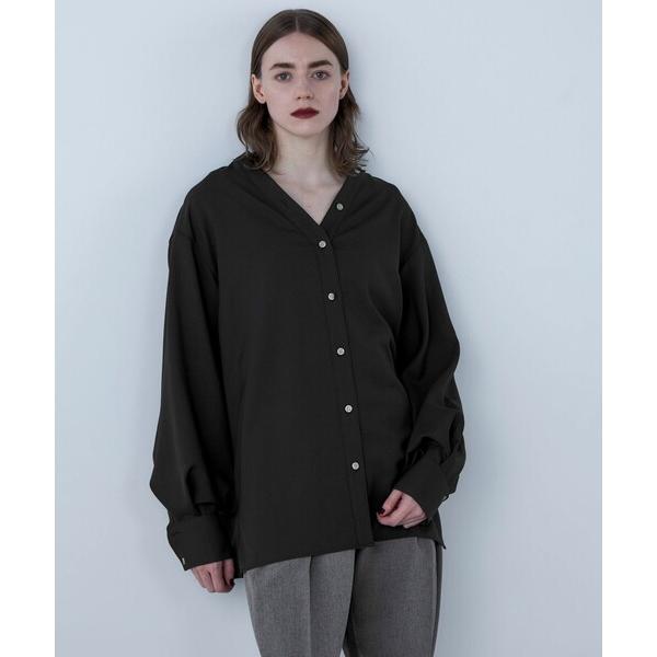 『タイムセール実施中』参考価格：19，800円発売時期：2024年09月コンディション：B（目立つ使用感なし）使用感が少ない、または気にならないアイテム前身頃：汚れ参考商品名：【LA COURBE】袖ボリューム前開きシャツ参考品番：4-03...