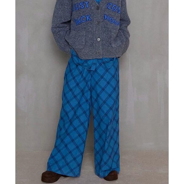 『タイムセール実施中』参考価格：18，920円発売時期：2024年07月コンディション：B（目立つ使用感なし）使用感が少ない、または気にならないアイテムすそ周り：汚れ全体的：毛玉参考商品名：Random Checkered Easy Wid...