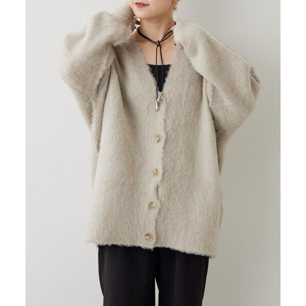 『セール実施中』参考価格：13，200円発売時期：2024年11月コンディション：A（使用感なし）数回使用した程度で使用感が感じられないアイテム参考商品名：シャギーニットカーディガン【SUM1 STYLE(スミスタイル)】参考品番：EAS1...