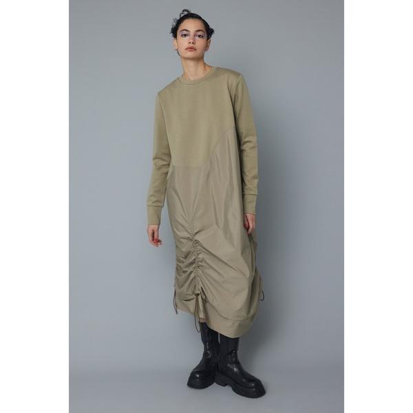 『セール実施中』参考価格：19，800円発売時期：2024年01月コンディション：B（目立つ使用感なし）使用感が少ない、または気にならないアイテム前身頃：汚れ参考商品名：Many gather dress　メニーギャザードレス参考品番：53...