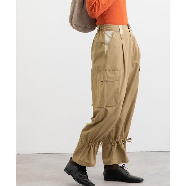 『セール実施中』参考価格：10，780円発売時期：2022年10月コンディション：C（やや使用感あり）使用感があり、やや気になる傷や汚れがあるアイテム前身頃：汚れ参考商品名：コクーンカーゴパンツ参考品番：225-114-8092【商品に関す...