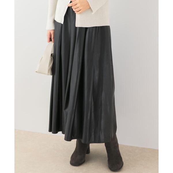 参考価格：14，300円発売時期：2025年08月コンディション：A（使用感なし）数回使用した程度で使用感が感じられないアイテム参考商品名：F by ROSSO　タックボリュームスカート参考品番：RAA7-25U701【商品に関する注意事項...