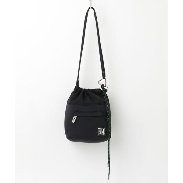 『セール実施中』参考価格：15，400円発売時期：2025年04月コンディション：B（目立つ使用感なし）使用感が少ない、または気にならないアイテム表面：型崩れ参考商品名：2WAY DIVER PURSE / 2WAYダイバーパース参考品番：...