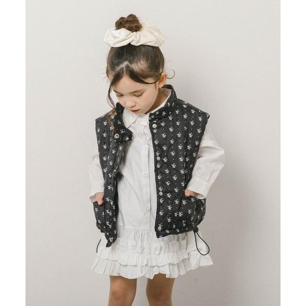 ZOZO問い合わせ番号:103584150ショップ:moredays store，モアデイズ・ストアブランド:URBAN CHERRY，アーバンチェリー商品名:ミニフラワープリントデザイン中綿ベストカテゴリ:ジャケット/アウター>ダウ...