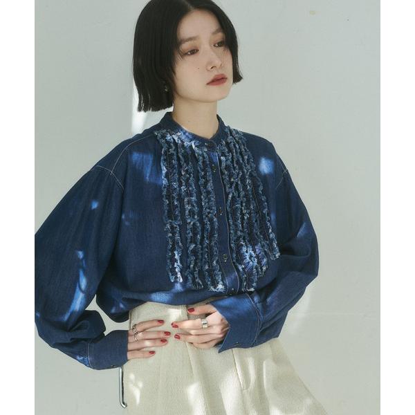 ZOZO問い合わせ番号:103585480ショップ:hunch，ハンチブランド:hunch，ハンチ商品名:スラブ/デニム ストライプフリルシャツカテゴリ:トップス>シャツ/ブラウスブランド品番:WLN5256素材:(#01オフホワイト...