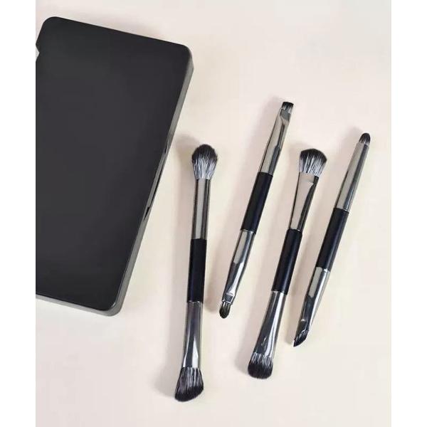 『タイムセール実施中』※このアイテムは返品・交換対象外商品です。ZOZO問い合わせ番号:103587348ショップ:Ada.，エイダブランド:Miniministore，ミニミニストア商品名:メイクブラシ4本セット ミラー付きケースカテゴリ...