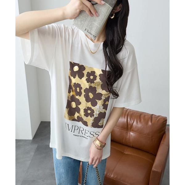 ZOZO問い合わせ番号:103587765ショップ:ReDial，リダイアルブランド:ReDial，リダイアル商品名:箔プリントTシャツカテゴリ:トップス>Tシャツ/カットソーブランド品番:63162素材:ポリエステル65%、綿35%...