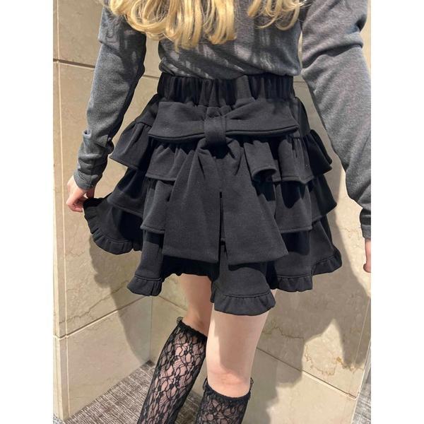 『セール実施中』参考価格：5，499円発売時期：2025年01月コンディション：S（新品同様）タグ付きの未使用、または新品同様のアイテム付属品：タグ参考商品名：【PHILLY】ビッグリボンスウェットミニスカート参考品番：PWC25SS-05...