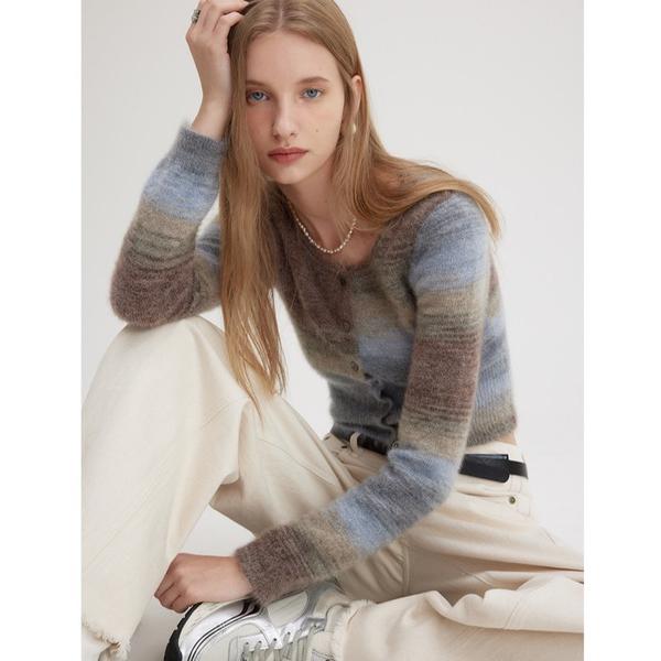 『タイムセール実施中』参考価格：14，980円発売時期：2023年10月コンディション：A（使用感なし）数回使用した程度で使用感が感じられないアイテム参考商品名：マルチカラークロップドニットカーディガン FD23S023【Fano Stud...