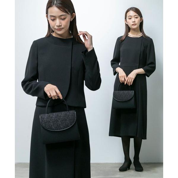 『セール実施中』参考価格：66，000円発売時期：2025年06月コンディション：S（新品同様）タグ付きの未使用、または新品同様のアイテム付属品：タグ・インナー参考商品名：≪前開き≫ロールカラージャケット＆セミフレアワンピース/喪服・礼服/...