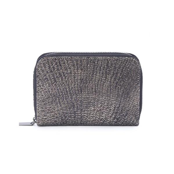 『タイムセール実施中』参考価格：39，600円発売時期：2022年12月コンディション：B（目立つ使用感なし）使用感が少ない、または気にならないアイテム内側：傷参考商品名：DAMASCO（ダマスコ）ファスナー式二つ折り財布〈Piu〉参考品番...