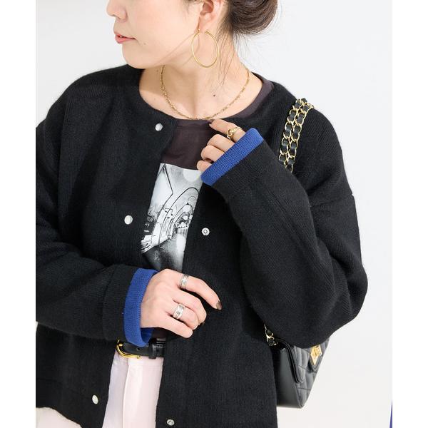 『セール実施中』参考価格：9，900円発売時期：2024年11月コンディション：B（目立つ使用感なし）使用感が少ない、または気にならないアイテム後身頃・前身頃：汚れ内側・ポケット：毛玉参考商品名：《追加4》2層スムース編みニットブルゾン参考...