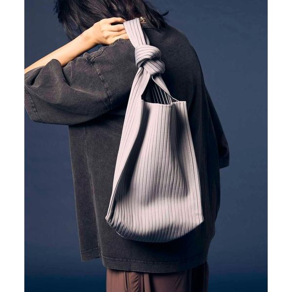 参考価格：3，850円発売時期：2025年07月コンディション：B（目立つ使用感なし）使用感が少ない、または気にならないアイテム底：汚れ参考商品名：《UNISEX》【EX】Knit Shoulder Tote Bag/ニットショルダートート...