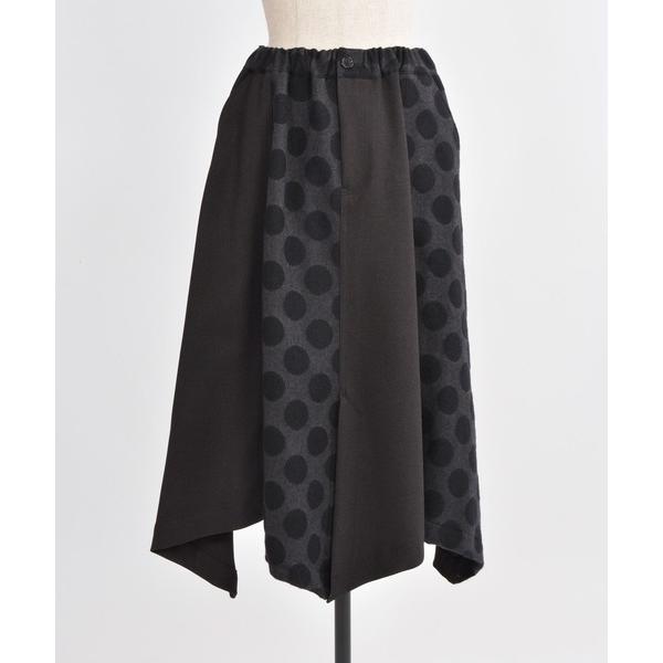 参考価格：26，400円発売時期：2022年11月コンディション：A（使用感なし）数回使用した程度で使用感が感じられないアイテム参考商品名：C/WドットJQ　ファスナー開き切替スカート参考品番：GAS30-101【商品に関する注意事項】・こ...