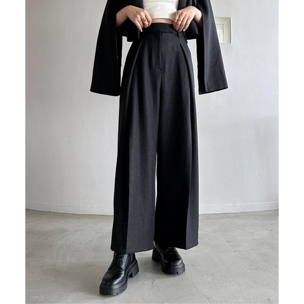 参考価格：6，600円発売時期：2023年08月コンディション：A（使用感なし）数回使用した程度で使用感が感じられないアイテム参考商品名：ヘリンボーンワイドパンツ　973879参考品番：973879【商品に関する注意事項】・こちらの商品画像...