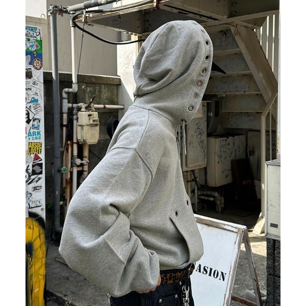 『タイムセール実施中』参考価格：7，700円発売時期：2025年09月コンディション：A（使用感なし）数回使用した程度で使用感が感じられないアイテム参考商品名：ASSORTED SUN FADED GROMMET ZIP HOODIE／アソ...