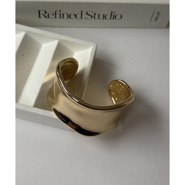 参考価格：3，960円発売時期：2025年04月コンディション：A（使用感なし）数回使用した程度で使用感が感じられないアイテム参考商品名：〈GOLDY/ゴールディ〉ワイドカービーバングル参考品番：LEZ1051411A0003【商品に関する...