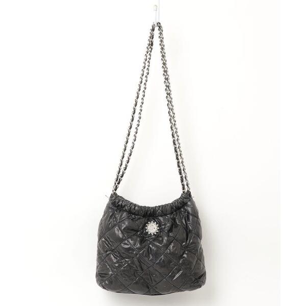 参考価格：11，100円発売時期：2024年03月コンディション：B（目立つ使用感なし）使用感が少ない、または気にならないアイテム内側：汚れ全体的：剥げ参考商品名：キルティングボリュームBAG参考品番：372421900901ZOZO問い合...