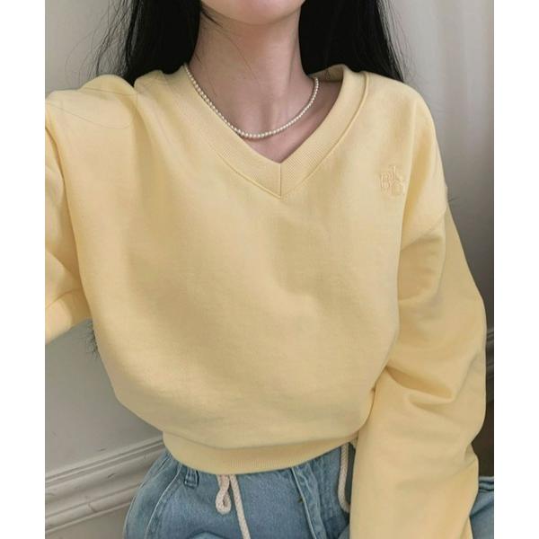 『セール実施中』参考価格：5，900円発売時期：2023年12月コンディション：B（目立つ使用感なし）使用感が少ない、または気にならないアイテム前身頃：汚れ参考商品名：[BELLIDE MADE] パステルVネッククロップドスウェット参考品...