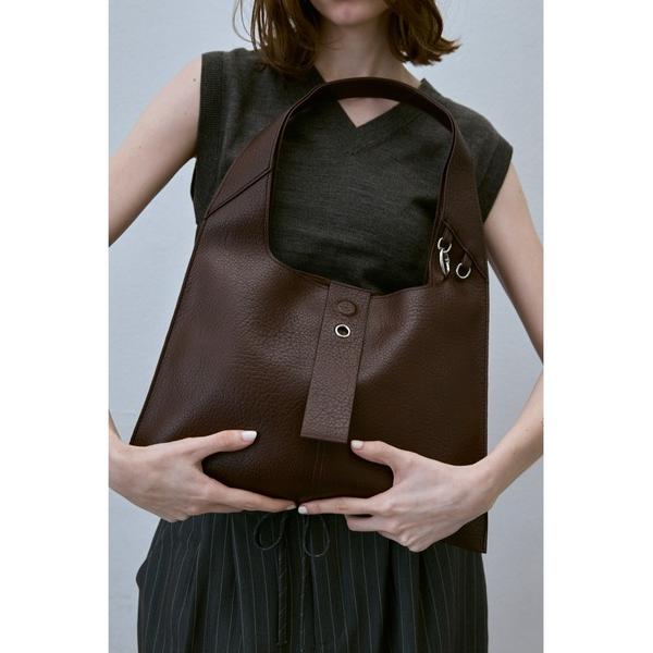 ZOZO問い合わせ番号:103627259ショップ:Avenue，アヴェニューブランド:un/neu，アンノイ商品名:トライアングルワンハンドルミニバッグ / 500mlペットボトル収納可能カテゴリ:バッグ>ハンドバッグブランド品番:...