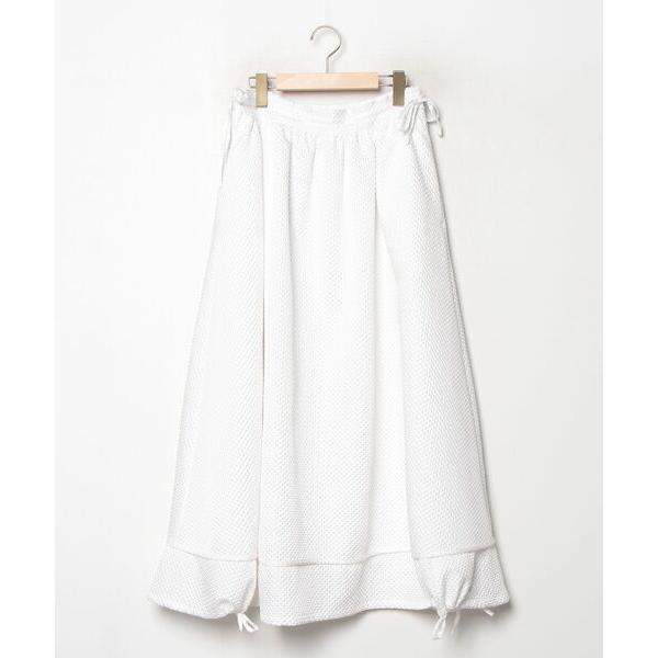 参考価格：20，900円発売時期：2023年02月コンディション：C（やや使用感あり）使用感があり、やや気になる傷や汚れがあるアイテム全体的：汚れ参考商品名：Aya × CAROLINA GLASER / リボンバルーン スカート参考品番：...