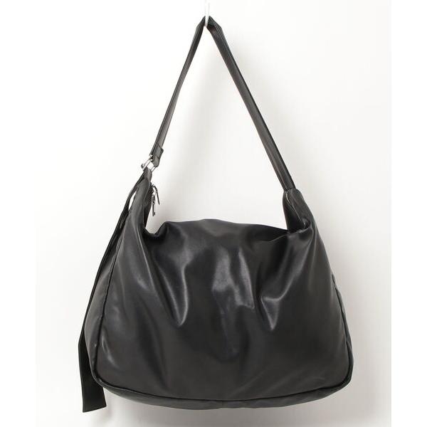 『セール実施中』参考価格：5，500円発売時期：2023年09月コンディション：A（使用感なし）数回使用した程度で使用感が感じられないアイテム参考商品名：◆ルーズビッグショルダーバッグ/たすき掛け/ビッグ/A3サイズ収納可能参考品番：170...