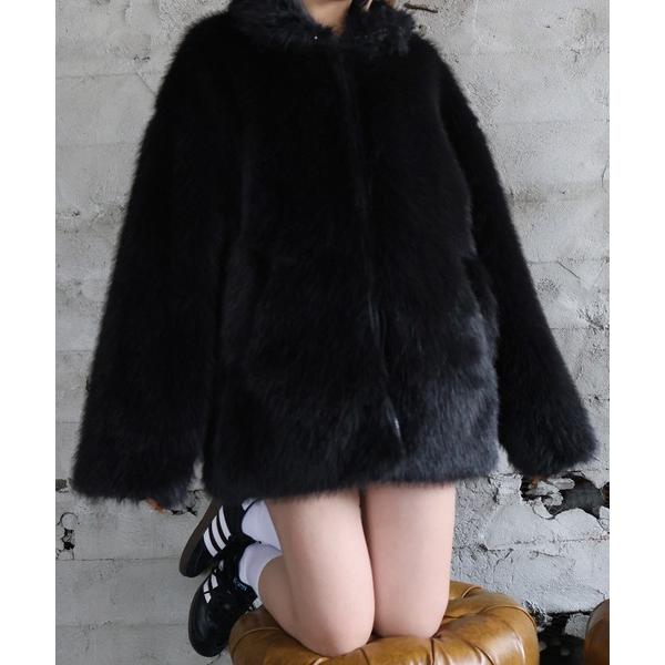 『タイムセール実施中』参考価格：12，100円発売時期：2024年08月コンディション：A（使用感なし）数回使用した程度で使用感が感じられないアイテム参考商品名：フェイクファーオーバーサイズダブルジップジャケット参考品番：236-636-8...