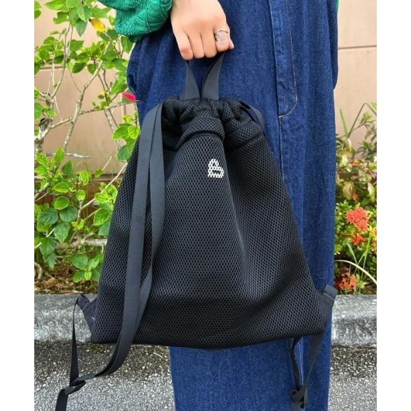 『セール実施中』参考価格：3，960円発売時期：2025年08月コンディション：A（使用感なし）数回使用した程度で使用感が感じられないアイテム参考商品名：B-HEARTロゴ メッセージ ナップサック参考品番：43-61-0174-443【商...