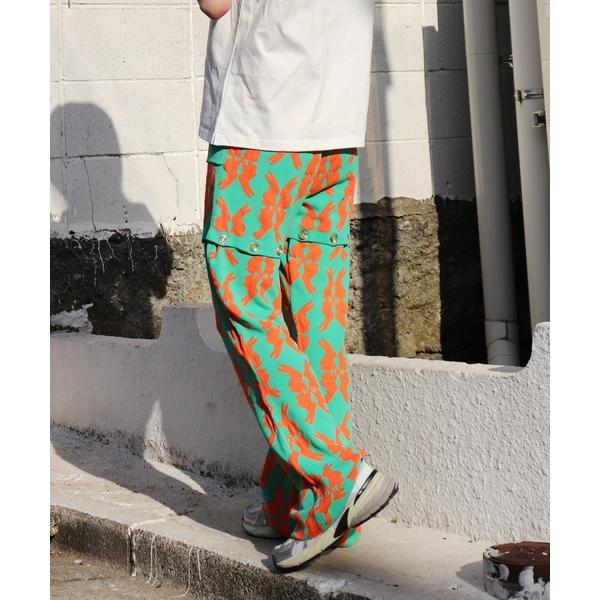 『タイムセール実施中』参考価格：14，289円発売時期：2023年07月コンディション：B（目立つ使用感なし）使用感が少ない、または気にならないアイテム全体的：汚れ参考商品名：2WAYオリジナル柄パンツlucky charm motif m...