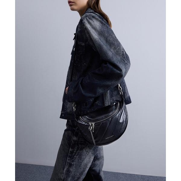 『セール実施中』参考価格：13，900円発売時期：2024年08月コンディション：A（使用感なし）数回使用した程度で使用感が感じられないアイテム参考商品名：Philomena フィロメナ ハーフムーンクロスボディバッグ参考品番：CK2-80...