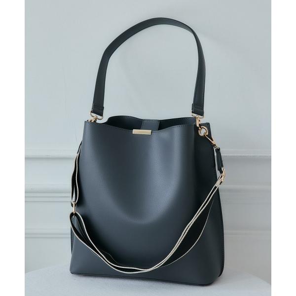 参考価格：11，550円発売時期：2023年02月コンディション：A（使用感なし）数回使用した程度で使用感が感じられないアイテム参考商品名：【再入荷】軽量２ｗａｙハンドルスクエアＡ４バッグ参考品番：230-1258-31405【商品に関する...