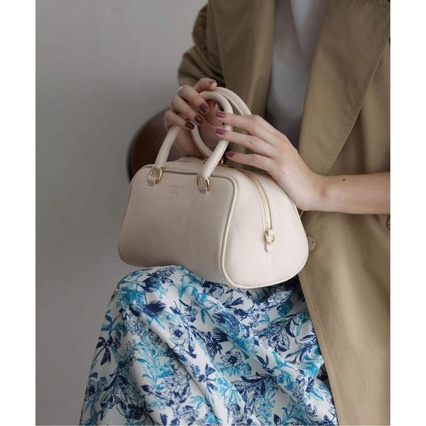 参考価格：27，500円発売時期：2024年03月コンディション：B（目立つ使用感なし）使用感が少ない、または気にならないアイテム角・装飾部分：傷付属品：保存袋・タグ参考商品名：《追加》【CHRISTIAN VILLA/クリスチャンヴィラ】...