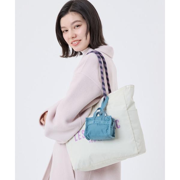 ZOZO問い合わせ番号:103664145ショップ:LeSportsac，レスポートサックブランド:LeSportsac，レスポートサック商品名:MICRO WEEKENDER CHARM ブルーインディゴカテゴリ:アクセサリー>チャ...