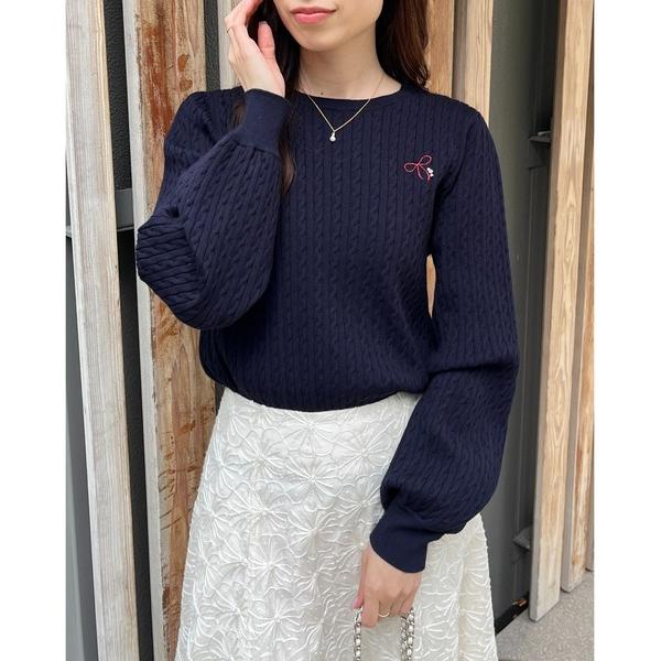 ZOZO問い合わせ番号:103665623ショップ:Couture brooch，クチュールブローチブランド:couture brooch，クチュールブローチ商品名:【洗える】リボンエンブロ細ケーブルニットカテゴリ:トップス>ニット/...