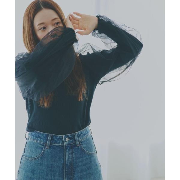 『セール実施中』参考価格：4，490円発売時期：2024年09月コンディション：A（使用感なし）数回使用した程度で使用感が感じられないアイテム参考商品名：高山直子さんコラボ/チュールレイヤードプルオーバー/EiiS/133547参考品番：1...