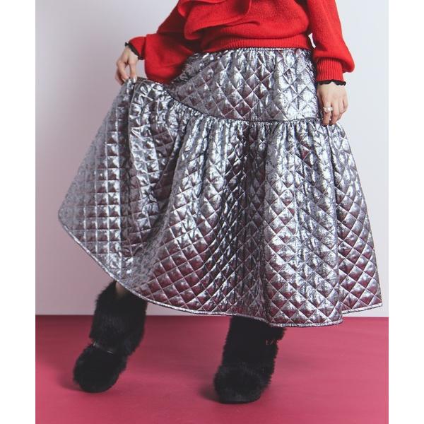 参考価格：7，920円発売時期：2025年09月コンディション：B（目立つ使用感なし）使用感が少ない、または気にならないアイテムウエスト：型崩れ参考商品名：SPECIAL EDITIONボリュームキルティングスカート参考品番：VLFLE25...