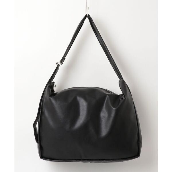 『セール実施中』参考価格：5，500円発売時期：2025年09月コンディション：A（使用感なし）数回使用した程度で使用感が感じられないアイテム付属品：タグ参考商品名：ルーズビッグショルダーバッグ／たすき掛け／ビッグ／A4サイズ収納可能参考品...