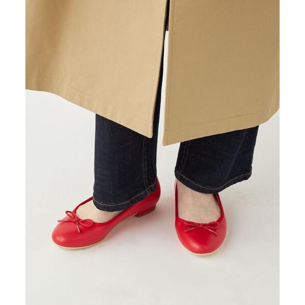 『セール実施中』参考価格：6，490円発売時期：2024年02月コンディション：C（やや使用感あり）使用感があり、やや気になる傷や汚れがあるアイテム内側：汚れ付属品：箱参考商品名：Sophora:バレエシューズ◇参考品番：225-03-00...