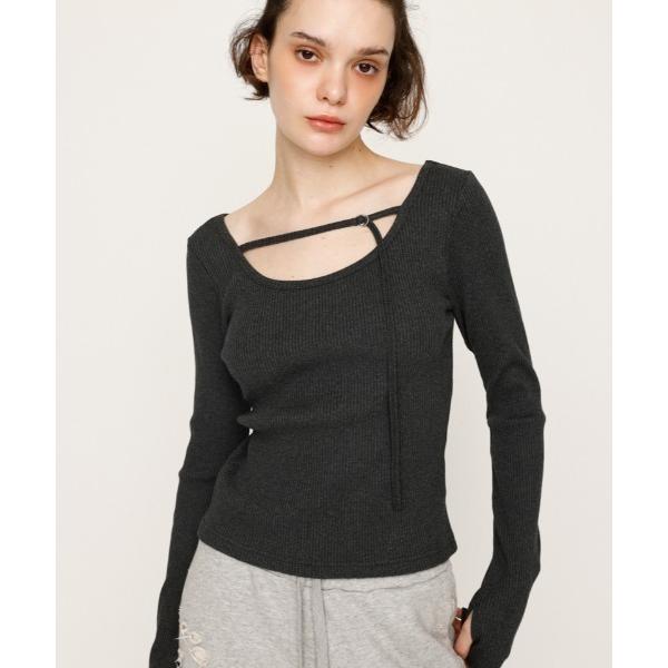 参考価格：5，995円発売時期：2025年08月コンディション：S（新品同様）タグ付きの未使用、または新品同様のアイテム付属品：タグ参考商品名：2WAY CUT RIB TOPS ツーウェイ カットリブ トップス 秋服参考品番：030IAR...