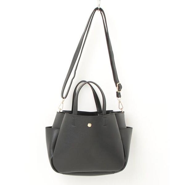 『セール実施中』参考価格：6，050円発売時期：2023年12月コンディション：D（傷・汚れあり）傷や汚れがあるが使用には問題ないアイテムブランドタグ：欠損留め具：傷参考商品名：軽量2WAYふっくらショルダーバッグ参考品番：24S-SBG1...