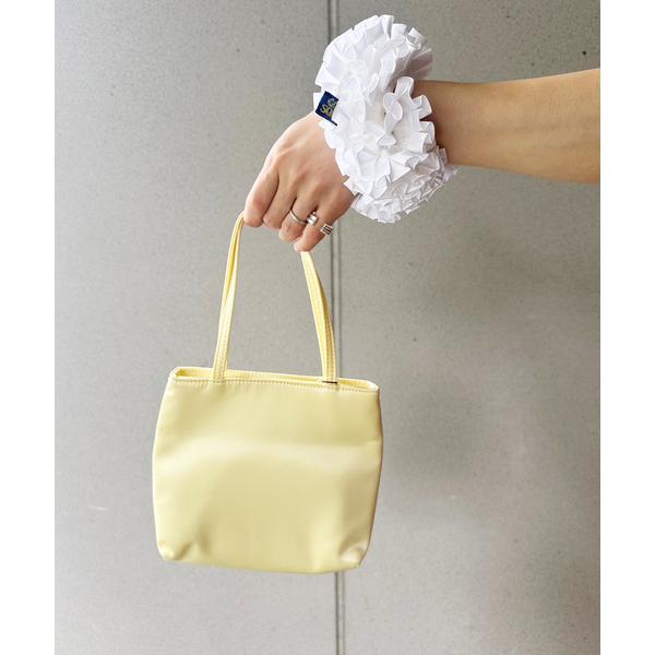 参考価格：18，700円発売時期：2024年04月コンディション：A（使用感なし）数回使用した程度で使用感が感じられないアイテム参考商品名：【hai/ハイ】Little Silk Bag参考品番：24092810001410【商品に関する注...